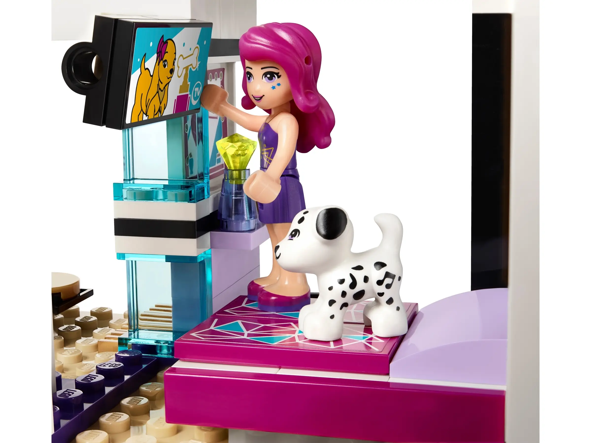 LEGO Friends Livi s Pop Star House Set 41135 SetDB